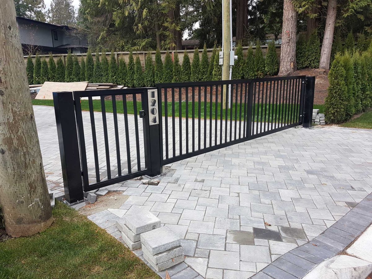 Aluminum Motorized Driveway Gate Gallery - NetGlass